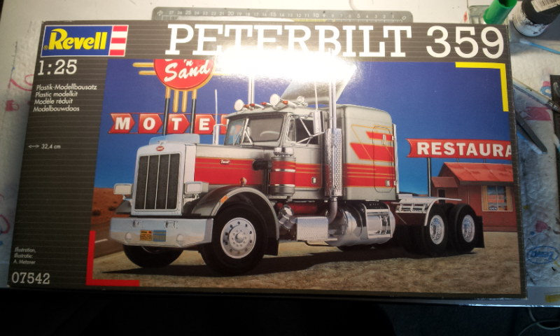 Revell Peterbilt 359 in 1:25